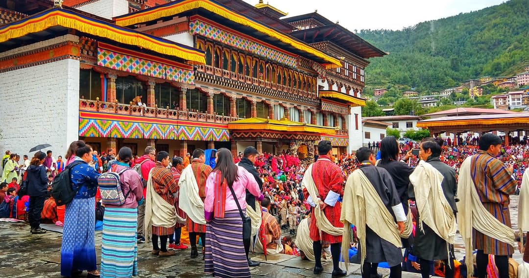Bhutanese Traditional Clothing: Explore Gho and Kira